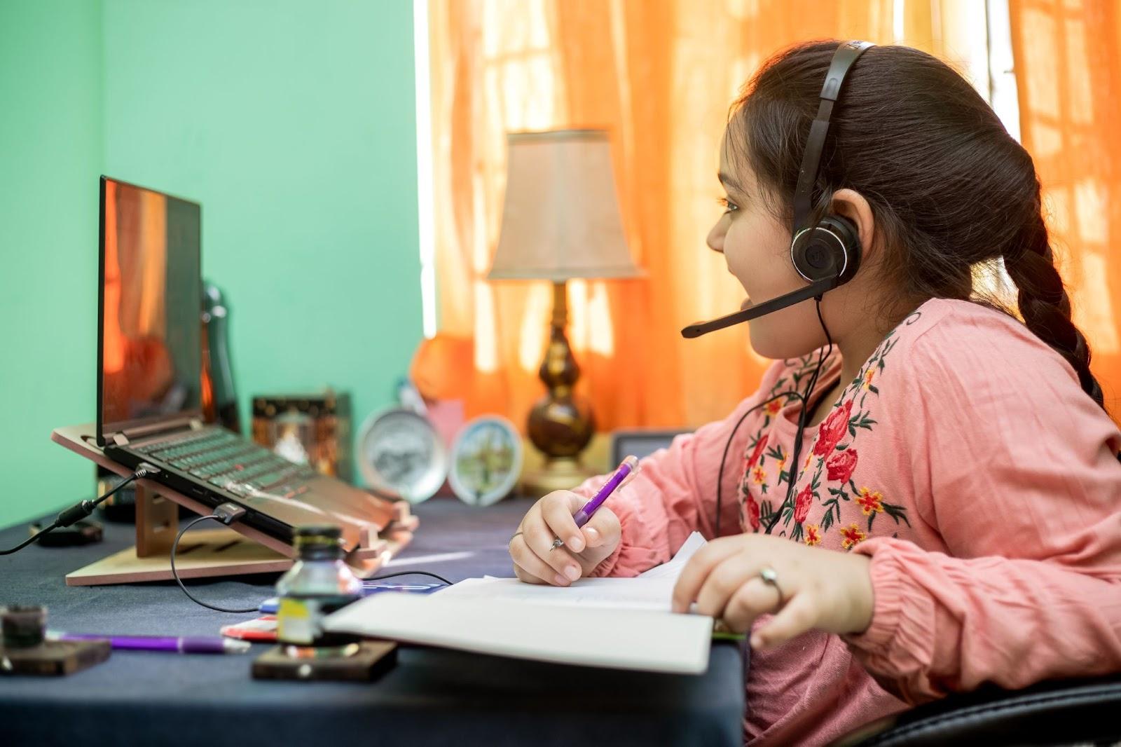 Student-Centred Learning Strategies Based On E-Learning - Latest Reporting Student-Centred Learning Strategies Based On E-Learning - Latest Reporting